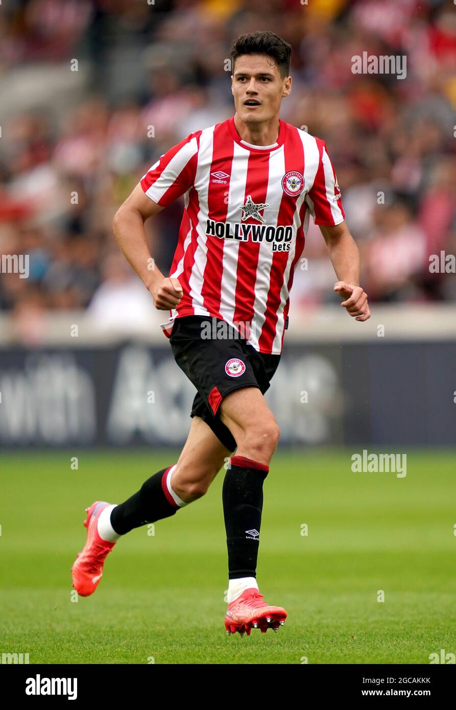 Christian nørgaard brentford hi-res stock photography and images - Alamy