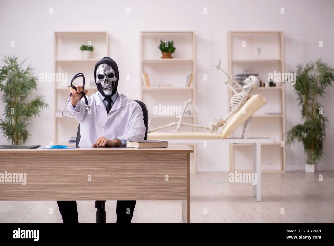 Evil doctor strange hi-res stock photography and images - Alamy