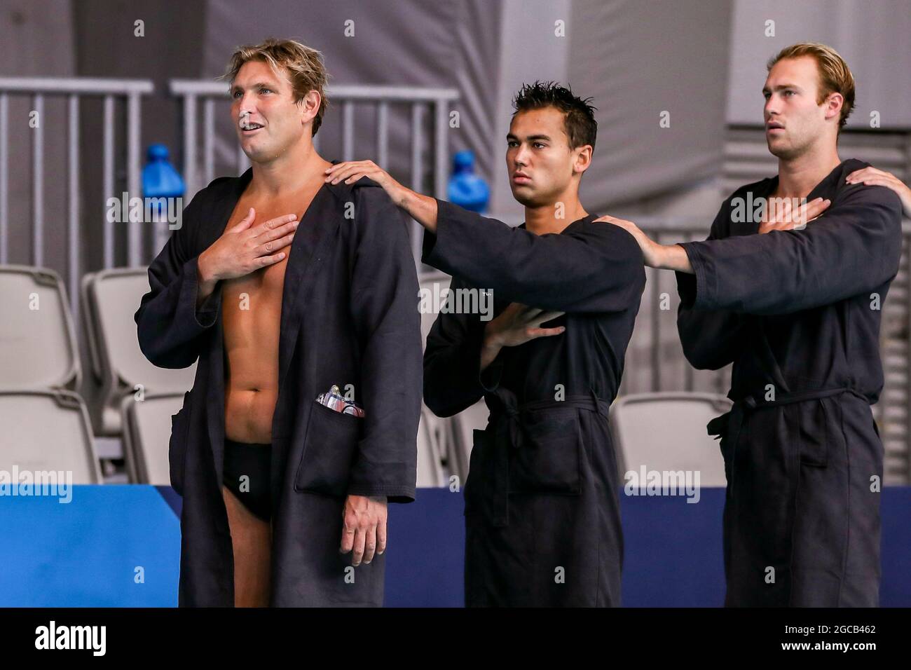 TOKYO, JAPAN - AUGUST 8: Jesse Smith of United States, Johnny Hooper of ...