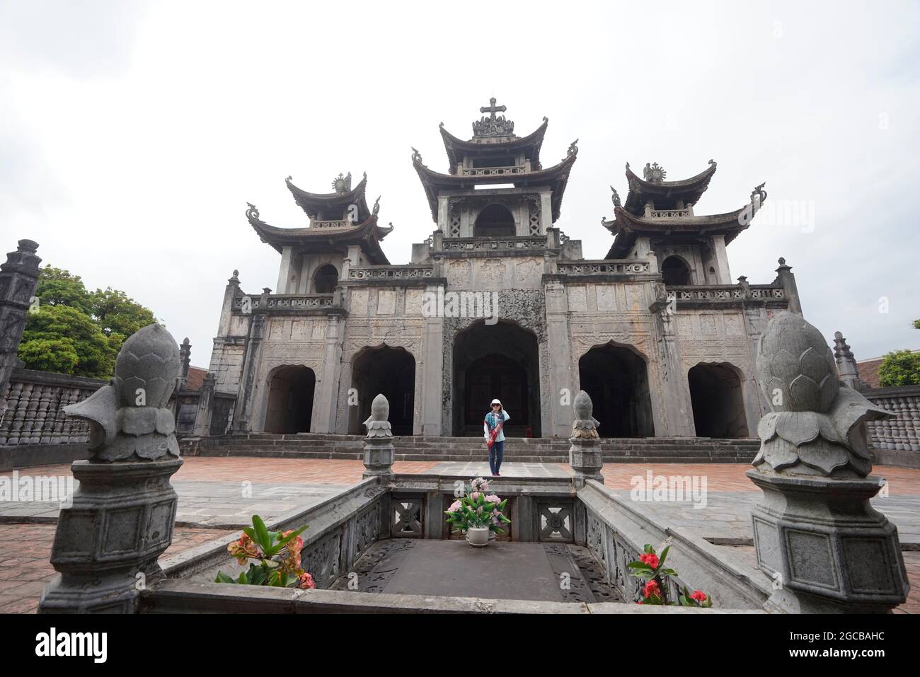 Nha tho phat diem hi-res stock photography and images - Alamy