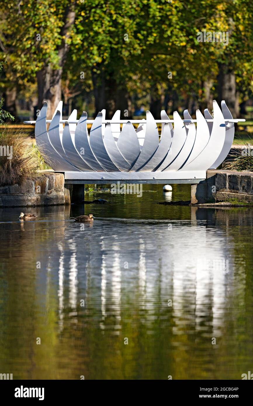 Ballarat Australia / Water Lily Bridge at Lake Wendouree, Ballarat ...