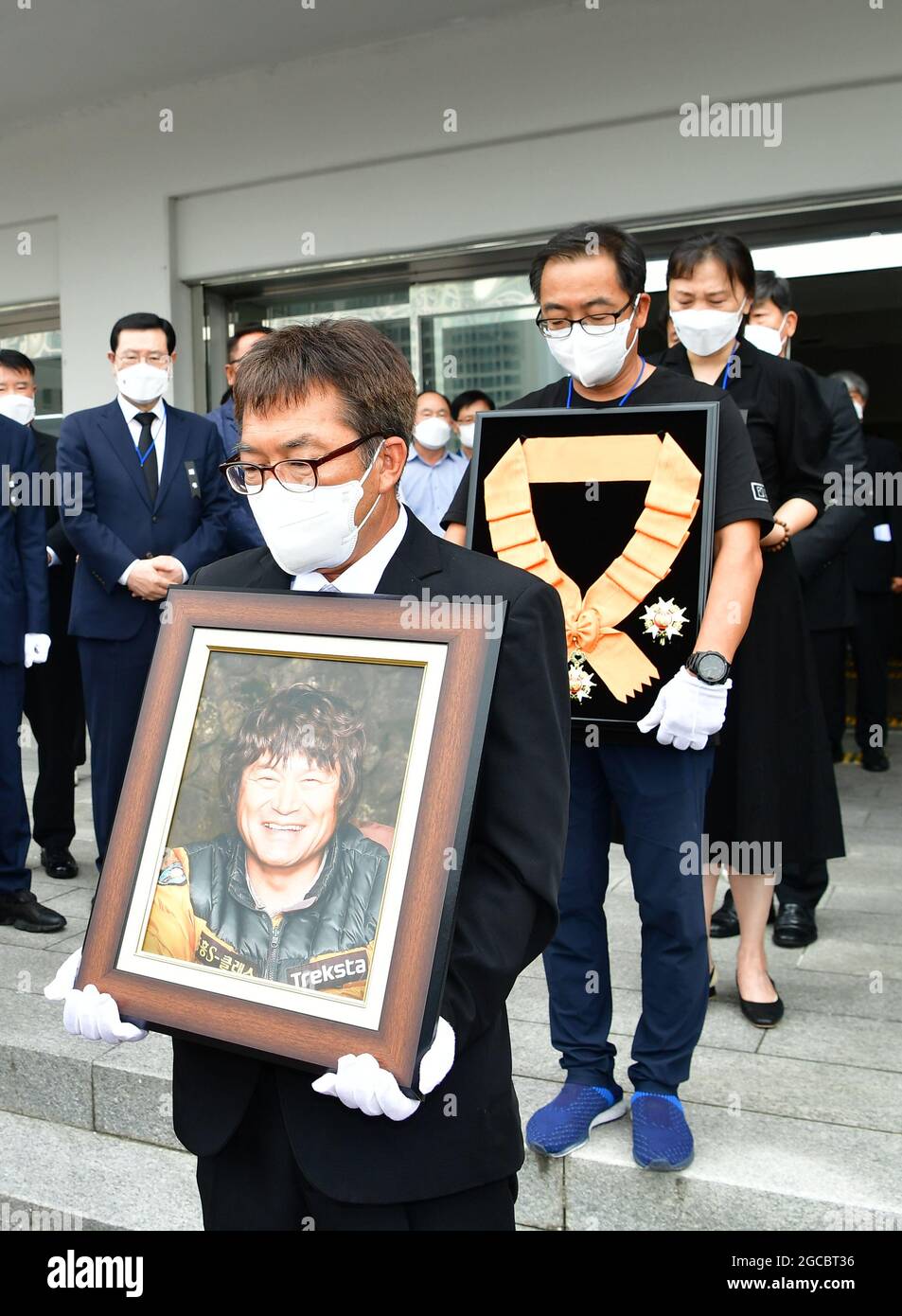 08th Aug, 2021. Funeral for mountaineer Kim Hong-bin A funeral ...
