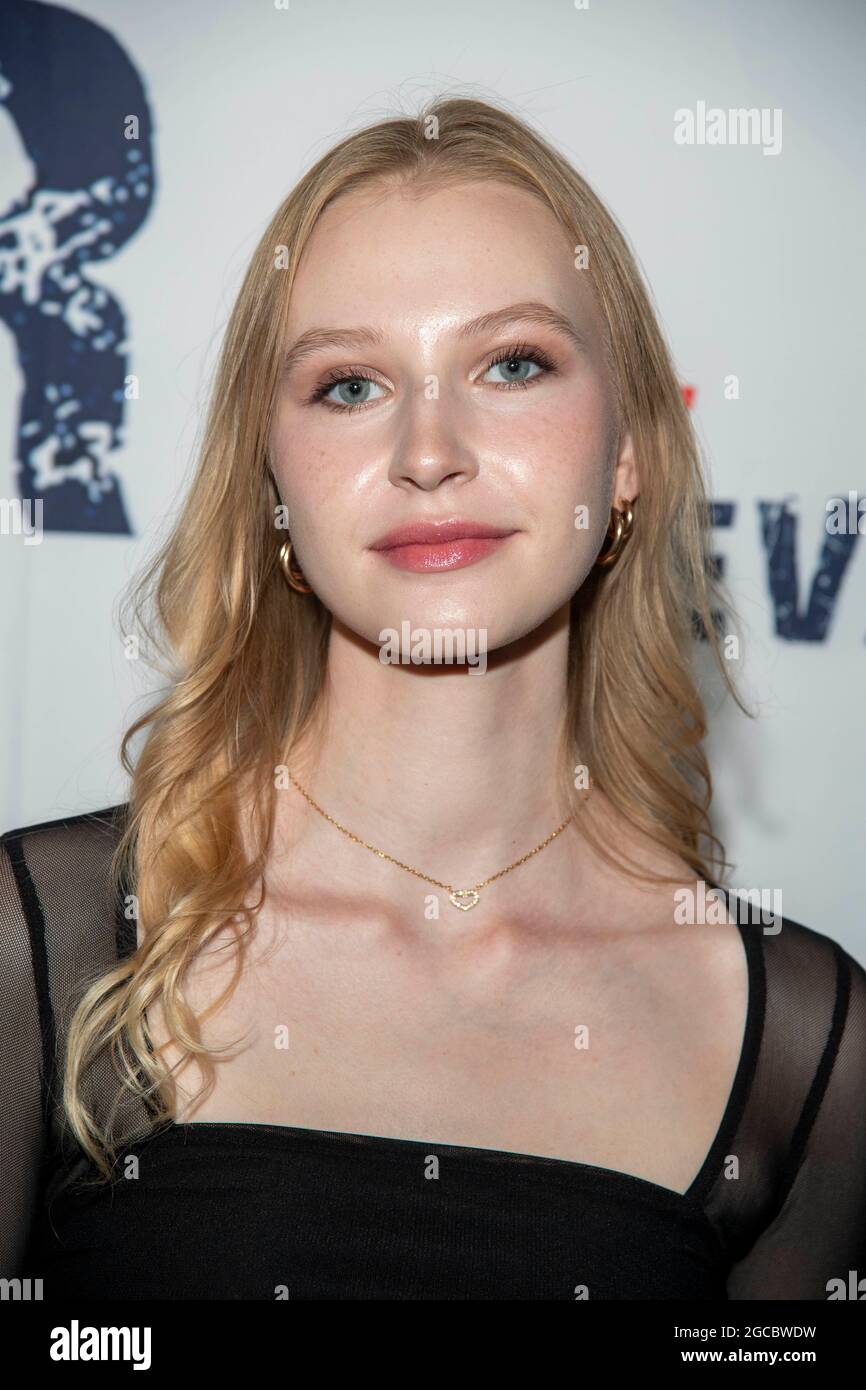 Lily keene hi-res stock photography and images - Alamy