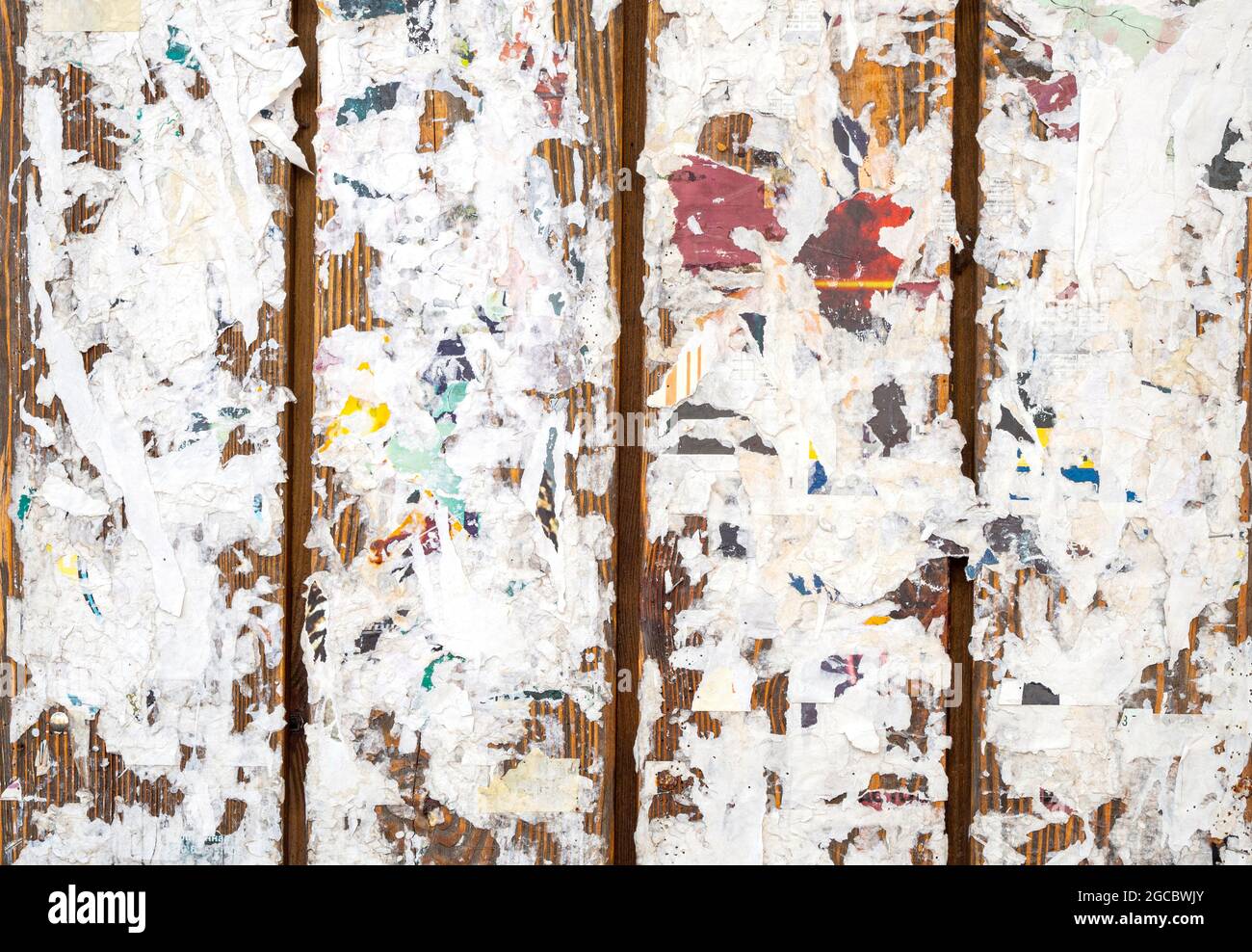 Torn sticker hi-res stock photography and images - Alamy