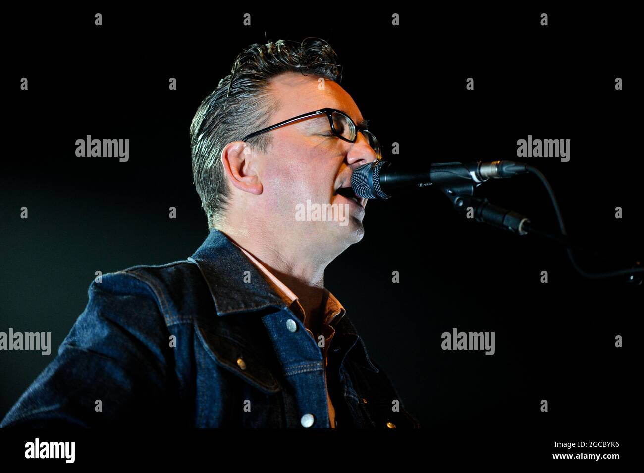 Richard hawley and pulp hi-res stock photography and images - Alamy