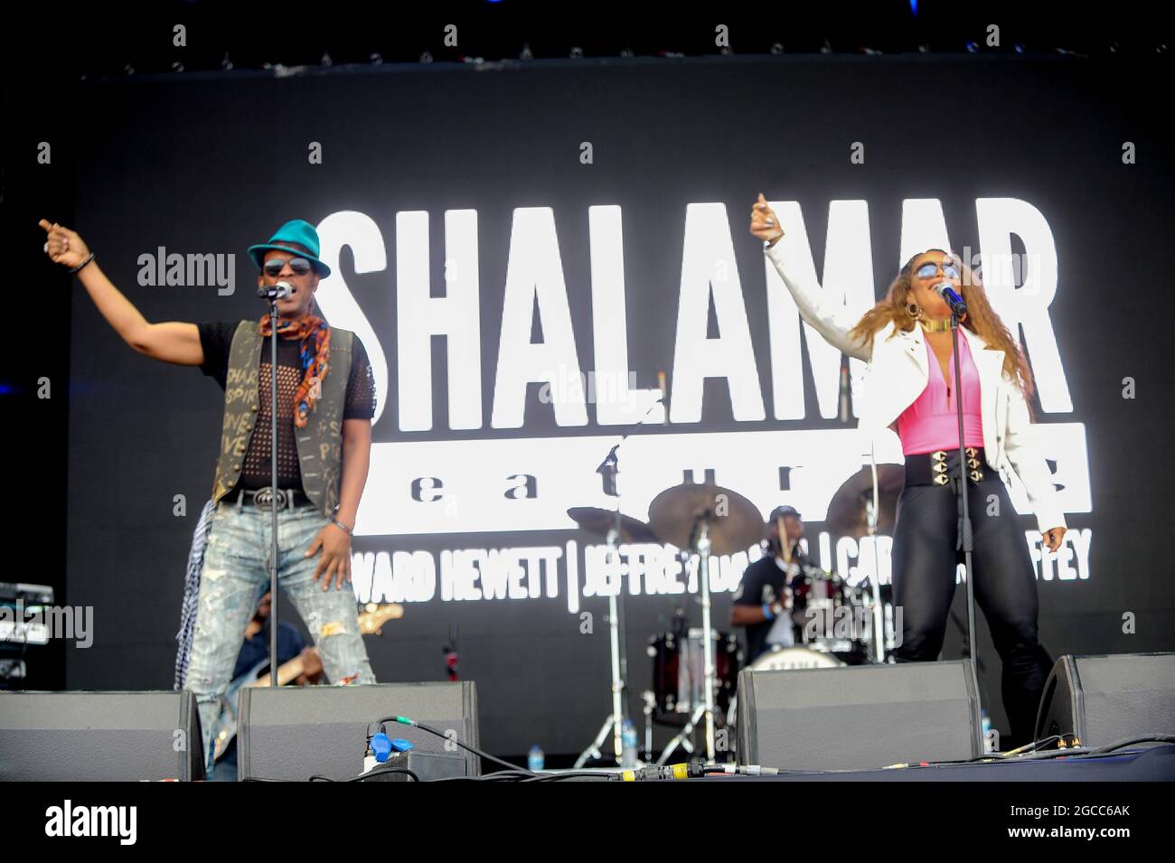Shalamar Performing at Lets Rock Leeds 80s Stock Photo - Alamy