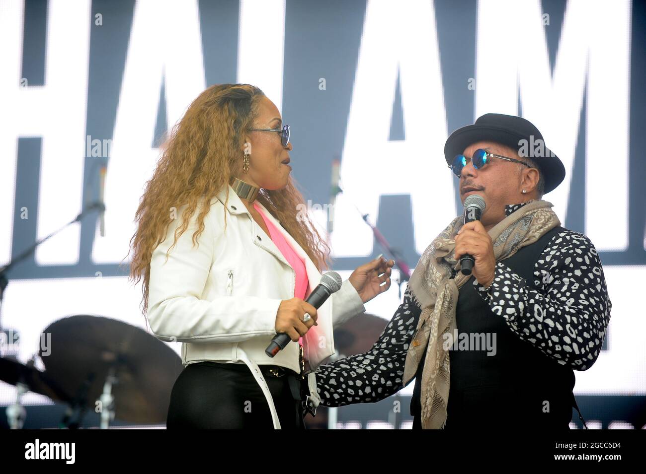 Shalamar Performing at Lets Rock Leeds 80s Stock Photo - Alamy