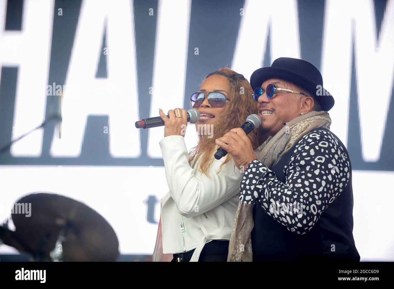 Shalamar Performing at Lets Rock Leeds 80s Stock Photo - Alamy