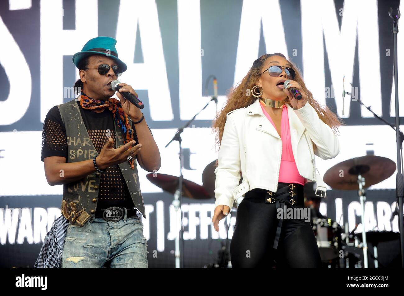 Shalamar Performing at Lets Rock Leeds 80s Stock Photo - Alamy
