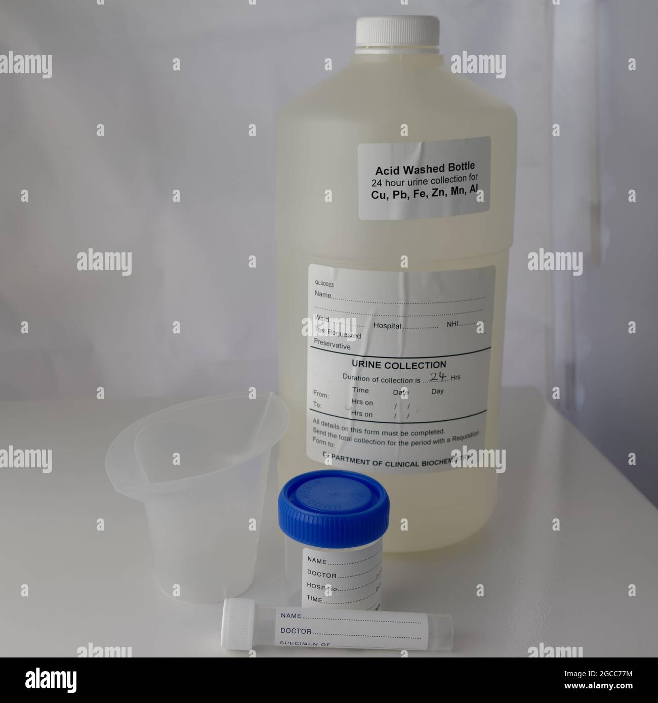 Urine collection containers and an acid washed 12 hour collection ...