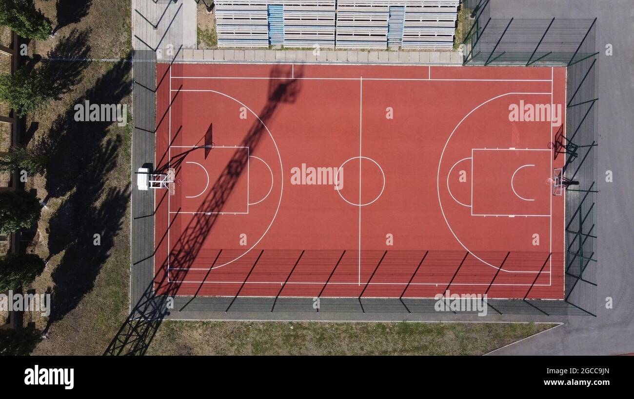 Over the top view basketball hi-res stock photography and images - Alamy