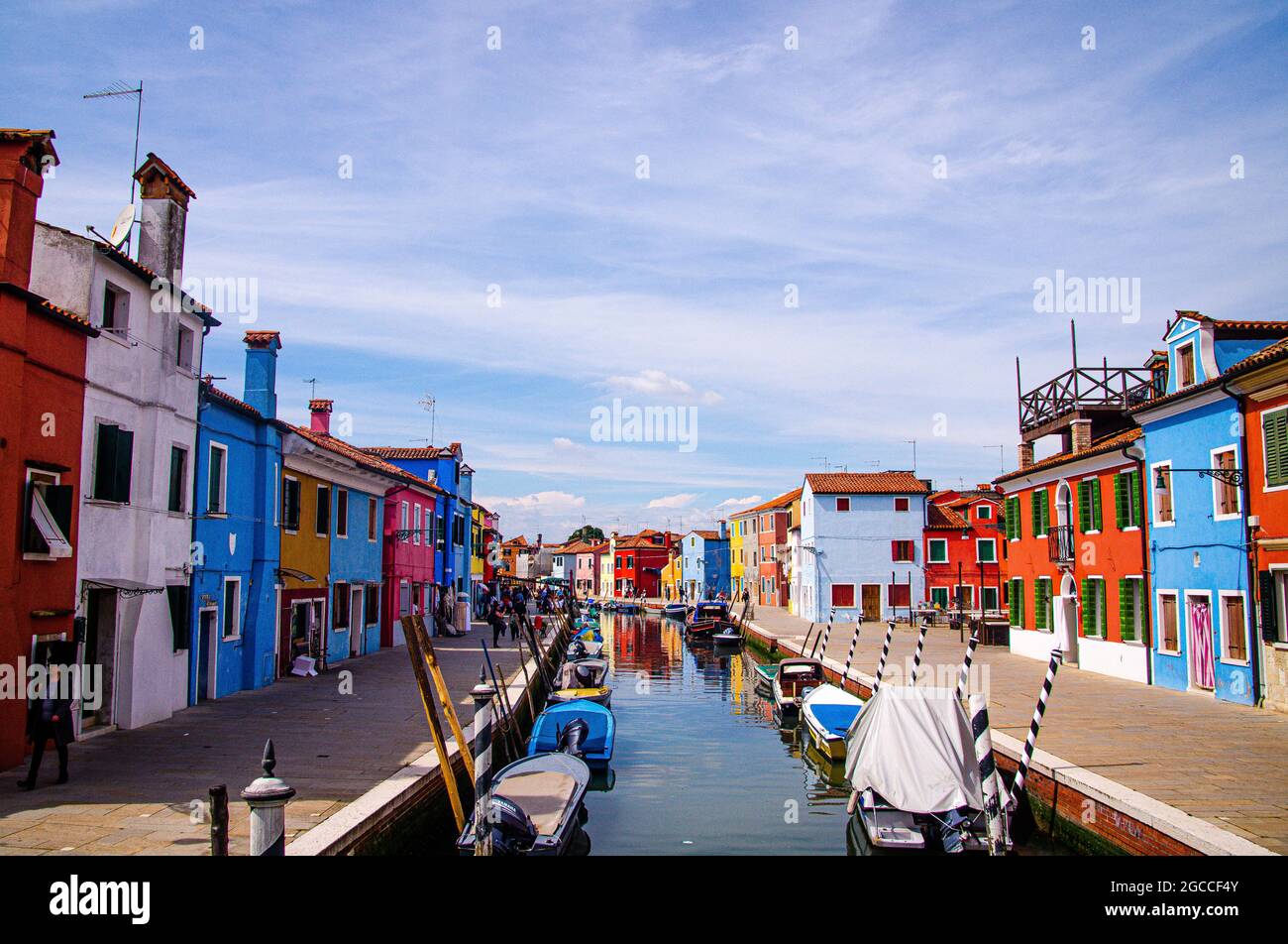 Colorful houses along canal in Bruno, Venice, Italy Stock Photo - Alamy