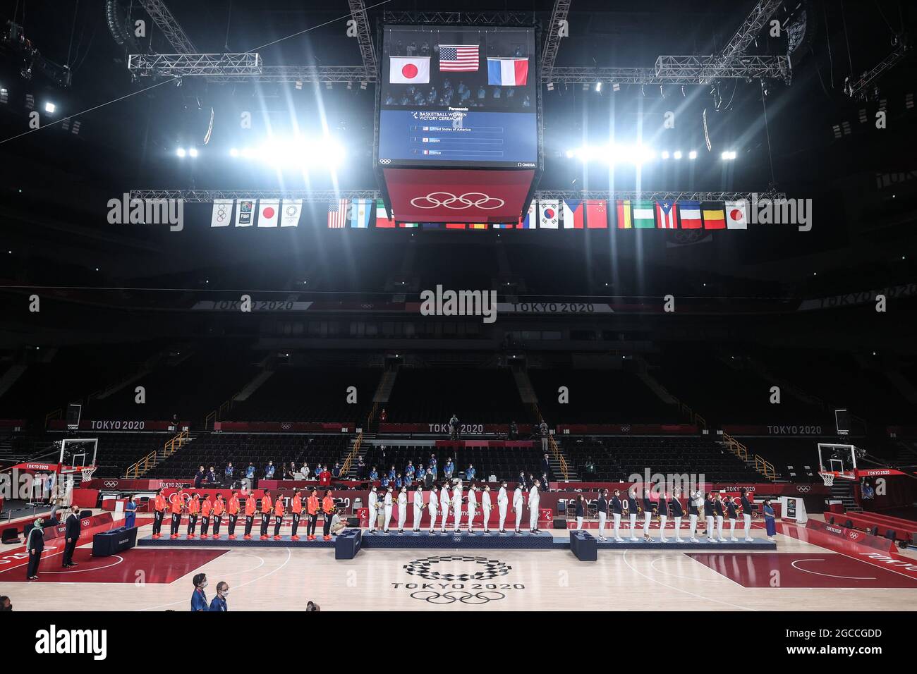 Tokyo, Japan. 8th Aug, 2021. Medalists react on the women's basketball ...