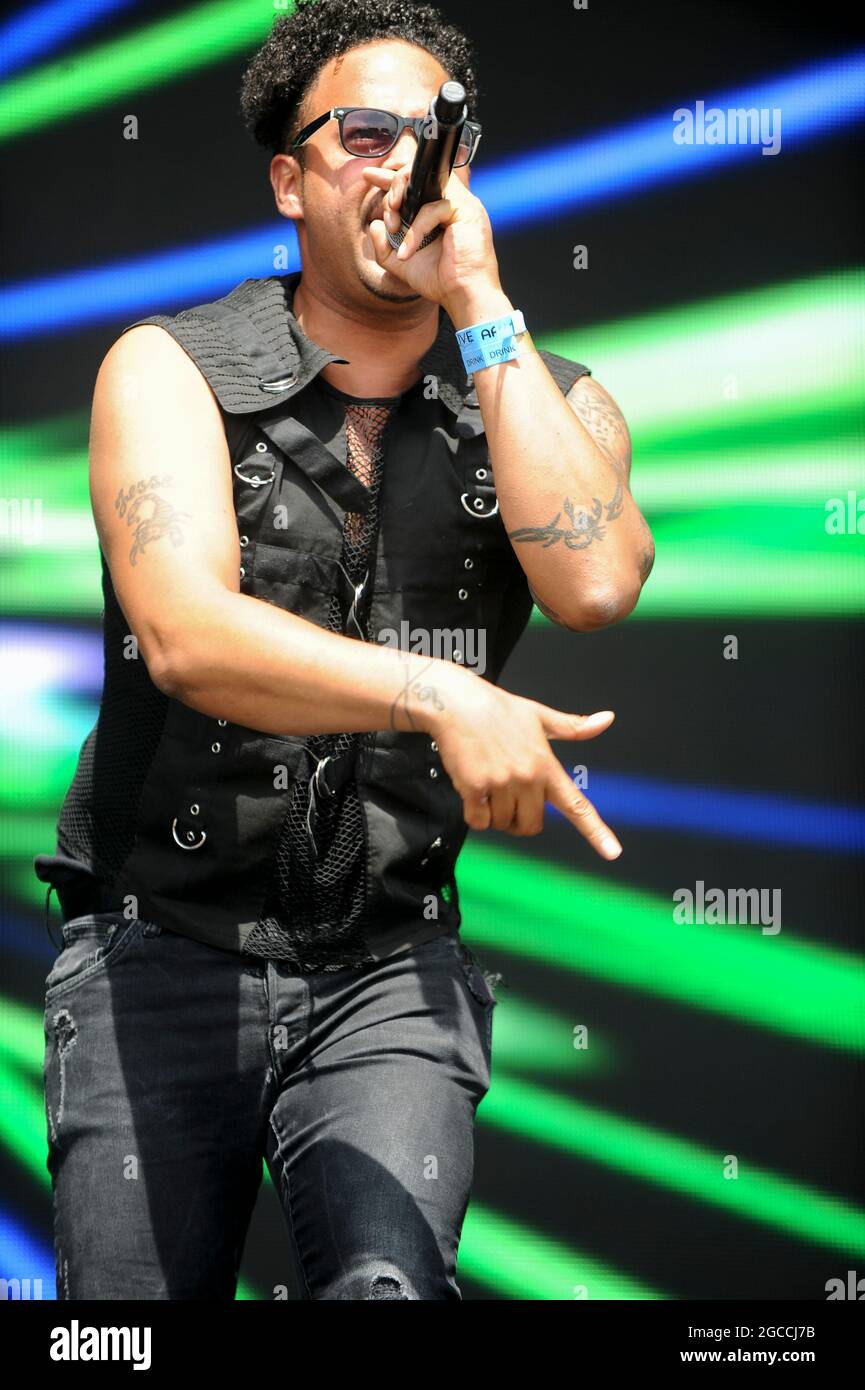 SNAP Performing live at Lets Rock Leeds 80s Stock Photo - Alamy