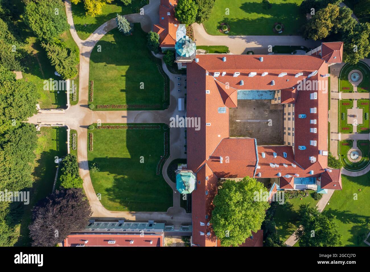 Castle top down view hi-res stock photography and images - Alamy