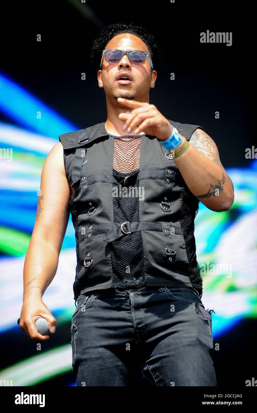 Snap rhythm is a dancer hi-res stock photography and images - Alamy