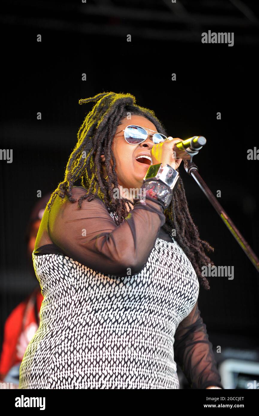 Soul ii soul uk caron wheeler hi-res stock photography and images - Alamy