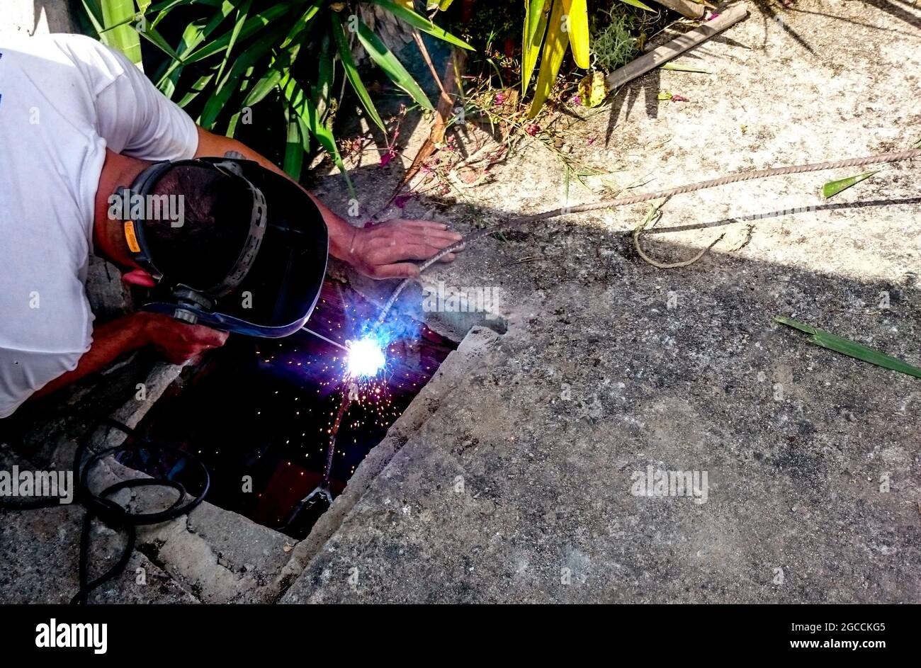 Process electric welding metal hi-res stock photography and images - Alamy