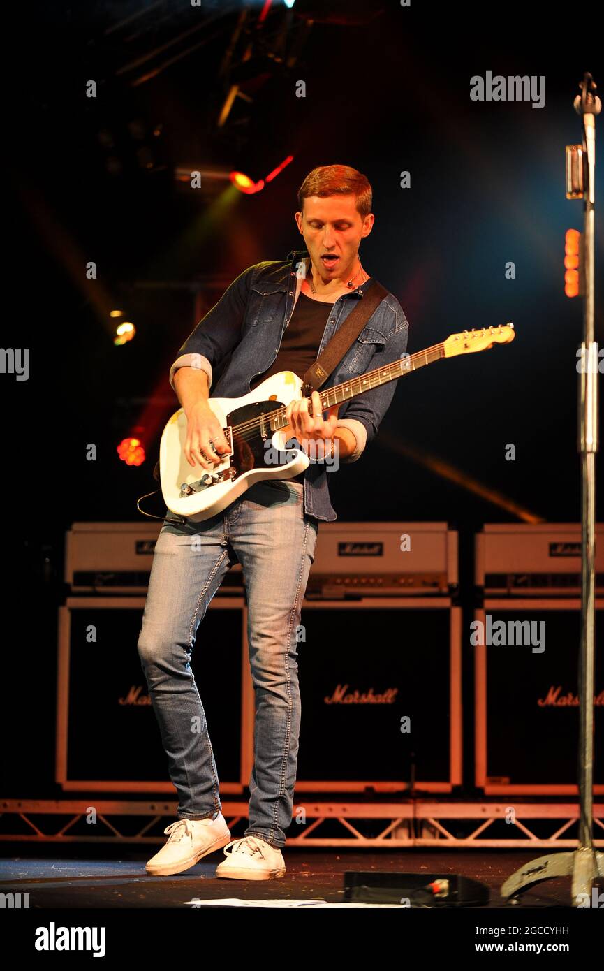 Status quo rockin’ all over the world hi-res stock photography and ...