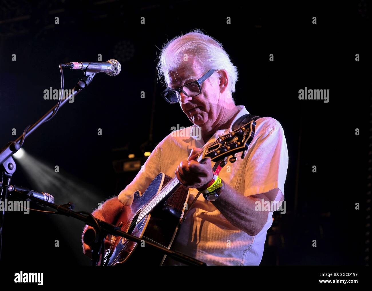 Rockpile band hi-res stock photography and images - Alamy