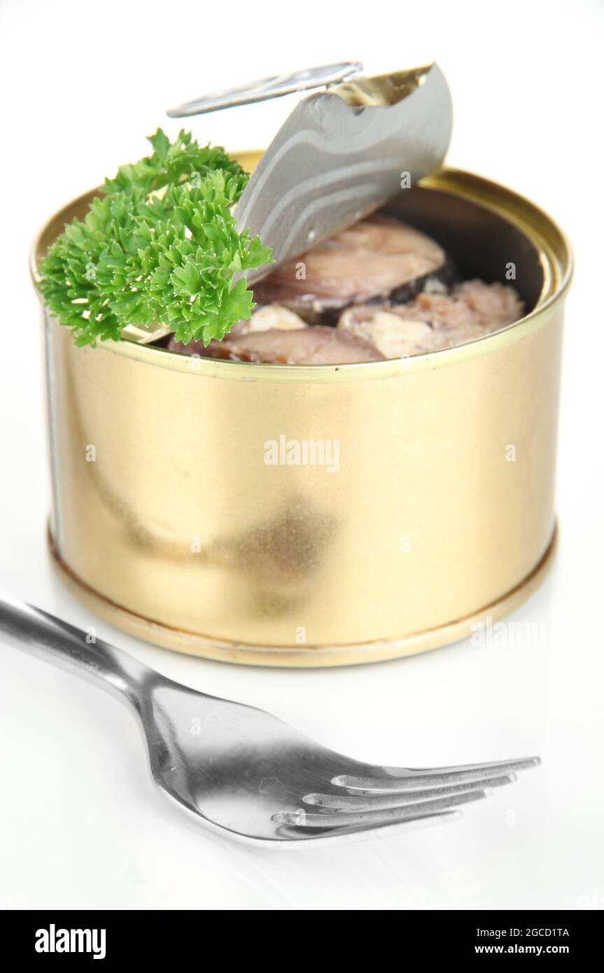 Open tin can, isolated on white Stock Photo - Alamy