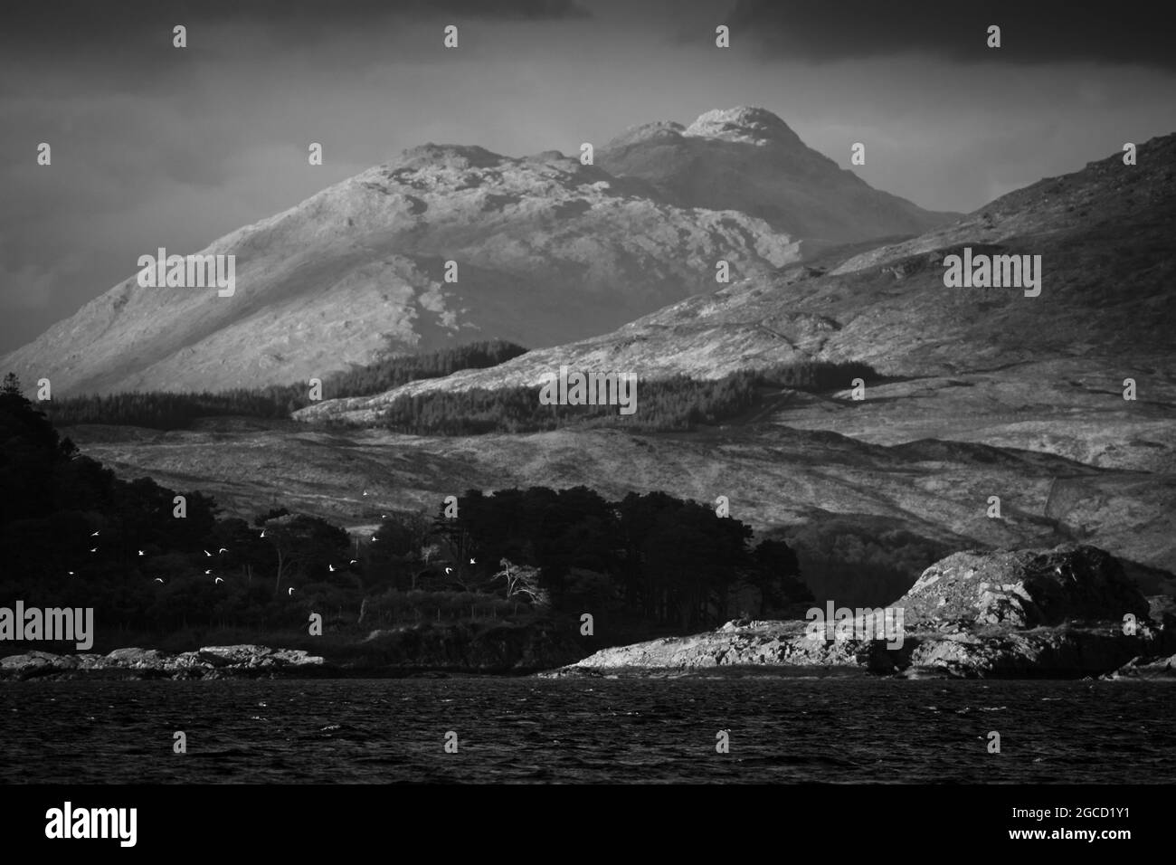 Scotland mountains black and white hi-res stock photography and images ...