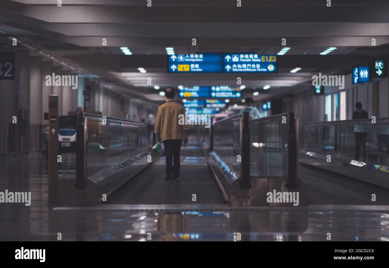Empty airport and hi-res stock photography and images - Alamy