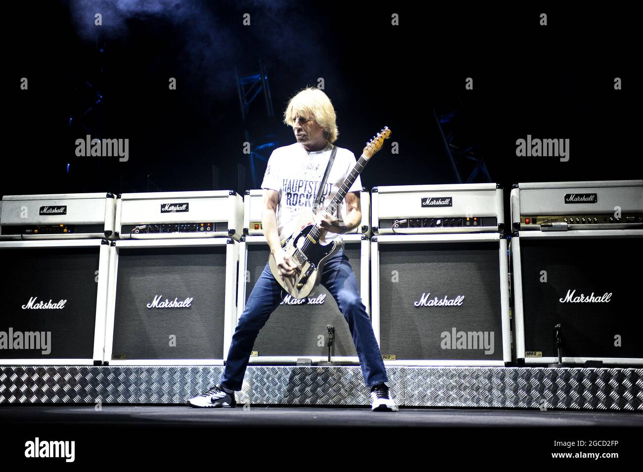 Status quo rockin’ all over the world hi-res stock photography and ...