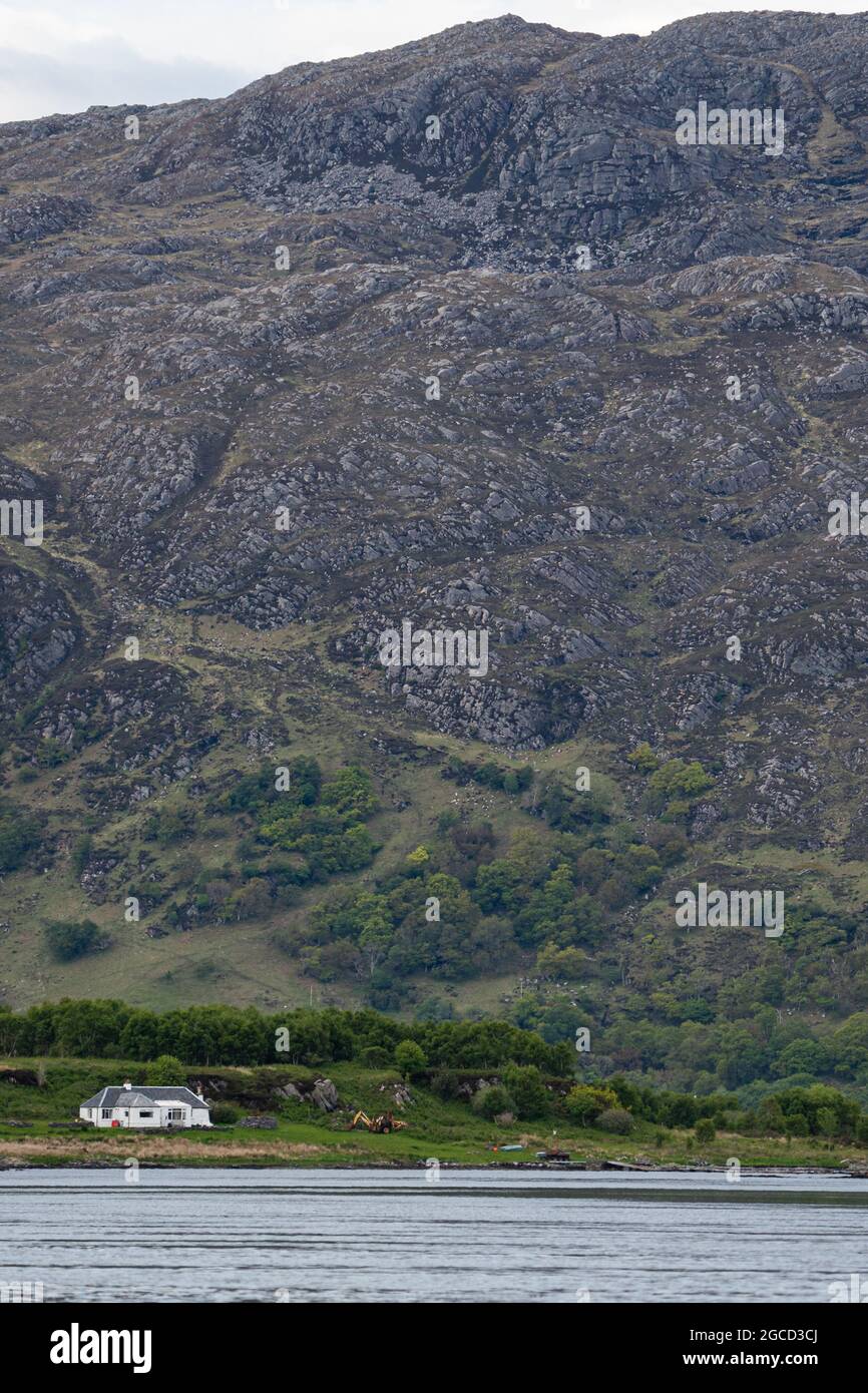 Mountains remote hi-res stock photography and images - Alamy
