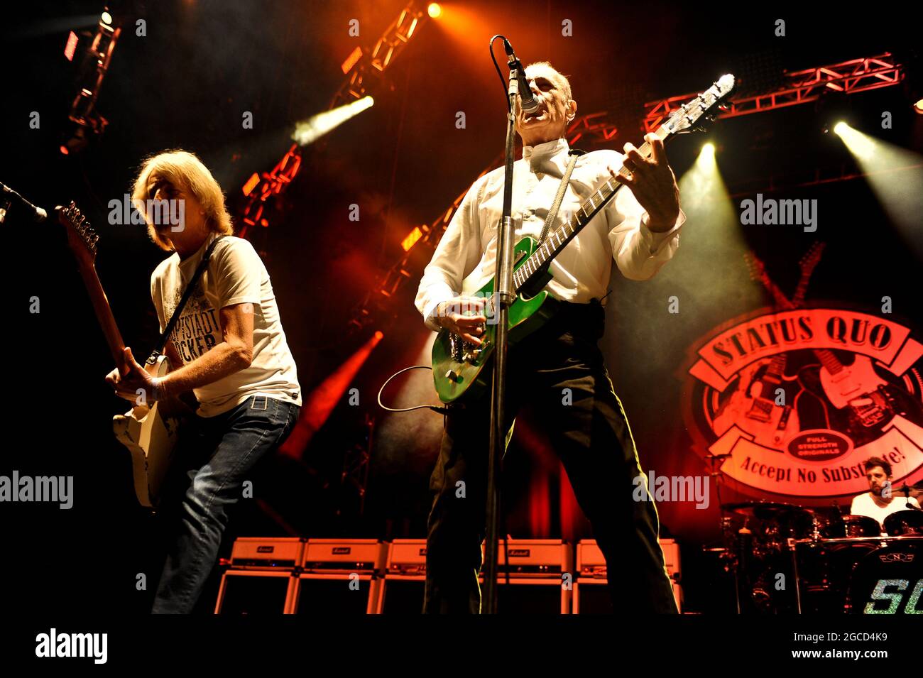 Status quo rockin’ all over the world hi-res stock photography and ...