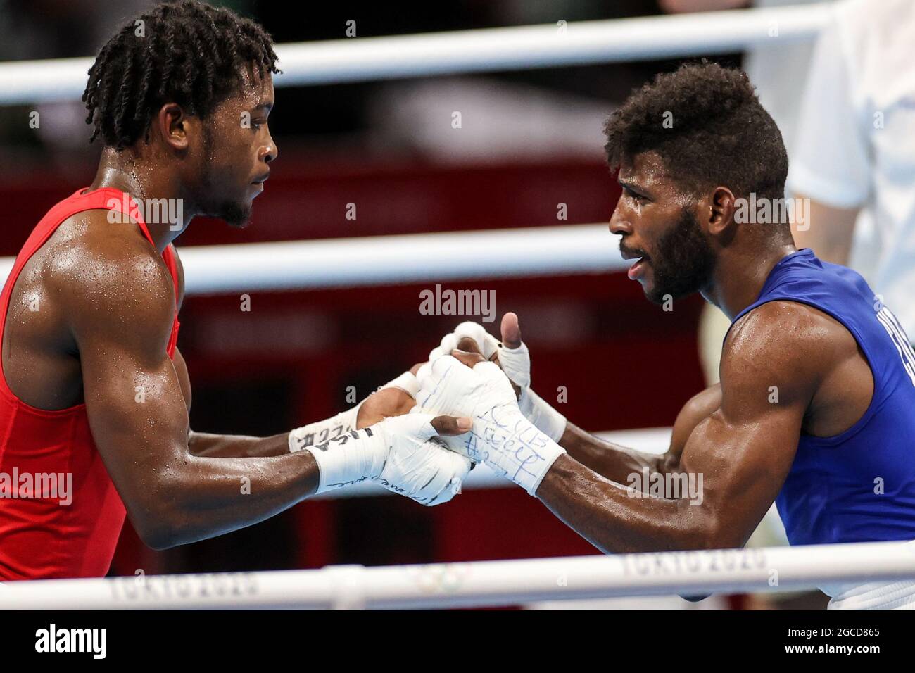 Tokyo, Japan. 8th Aug, 2021. Andy Cruz (R) of Cuba and Keyshawn Davis ...