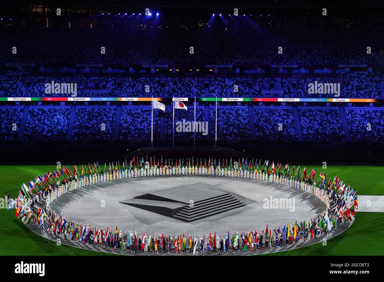 Olympic stadium tokyo flags hi-res stock photography and images - Alamy