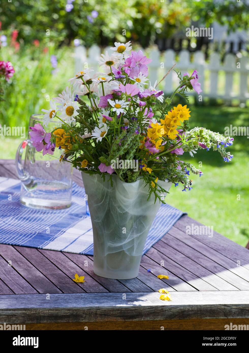 VASE WITH WILDFLOWER Stock Photo - Alamy