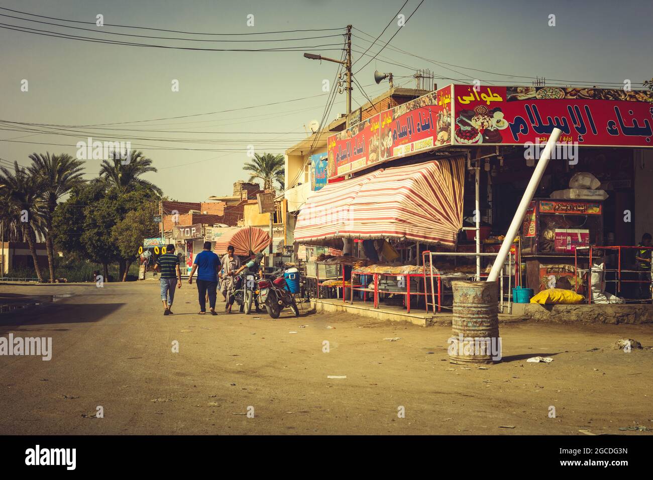 Busy streets of Cairo Egypt Stock Photo - Alamy
