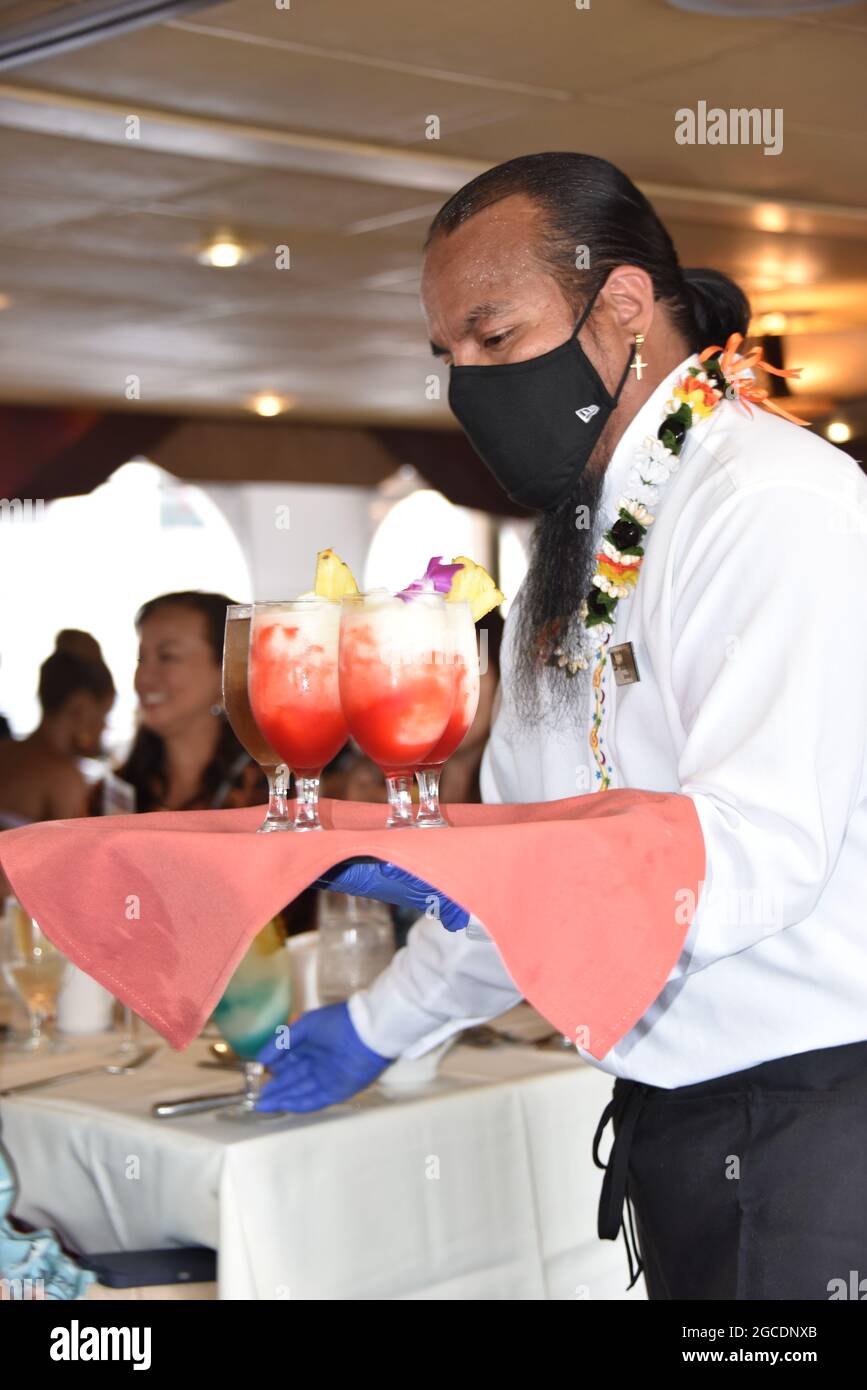 Star of honolulu sunset dinner cruise hi-res stock photography and ...