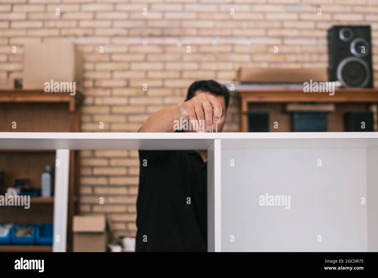 Hand placing tool hi-res stock photography and images - Alamy