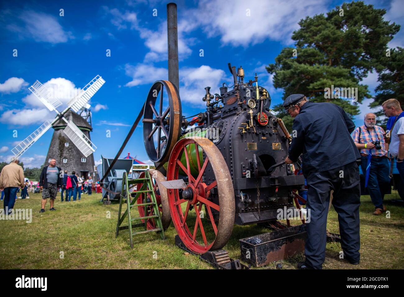 A locomobile hi-res stock photography and images - Alamy