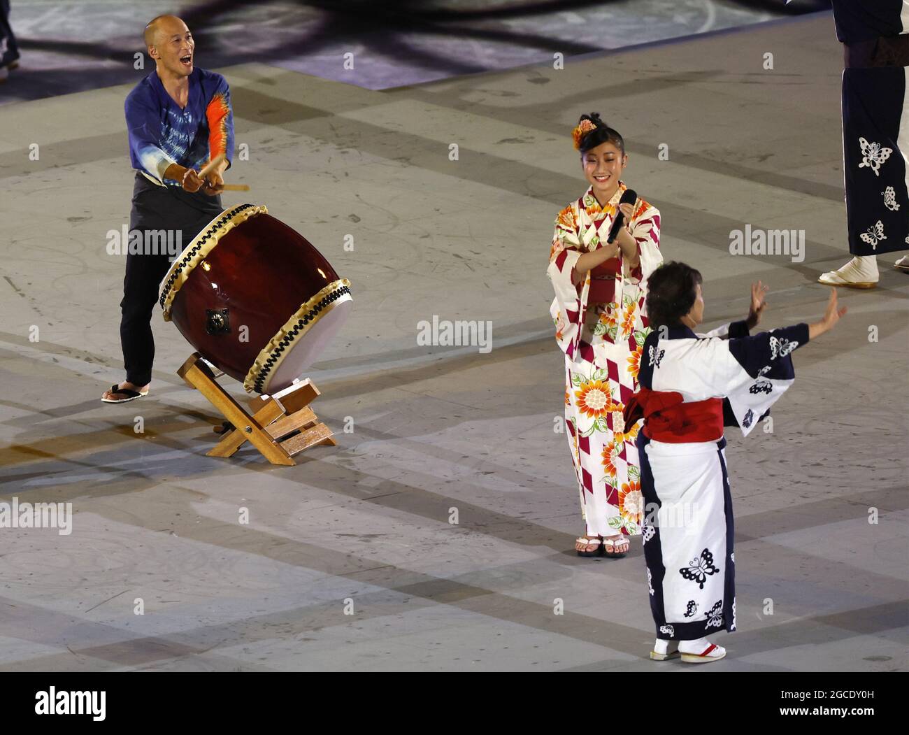 Performers during the closing ceremony at the olympic stadium hi-res ...