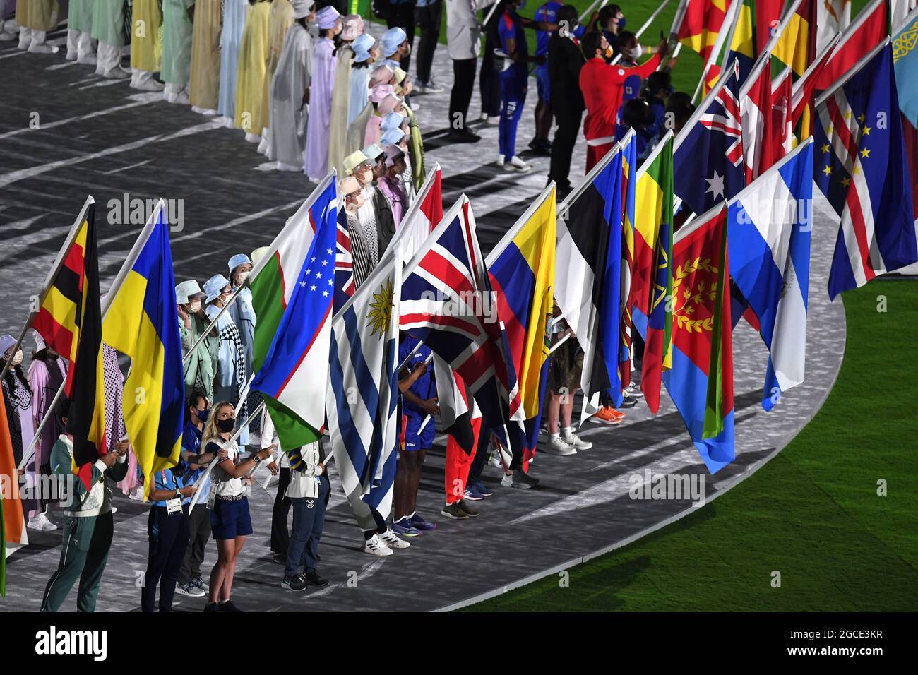 Tokyo, Japan. 08th Aug, 2021. The parade of national flags arrives for ...