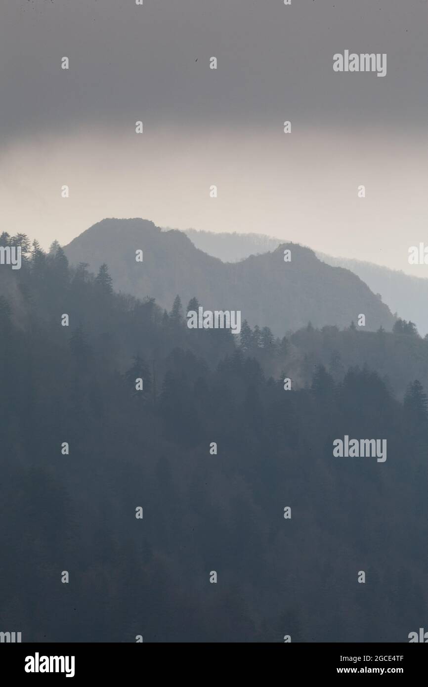 Looking down valley hi-res stock photography and images - Alamy
