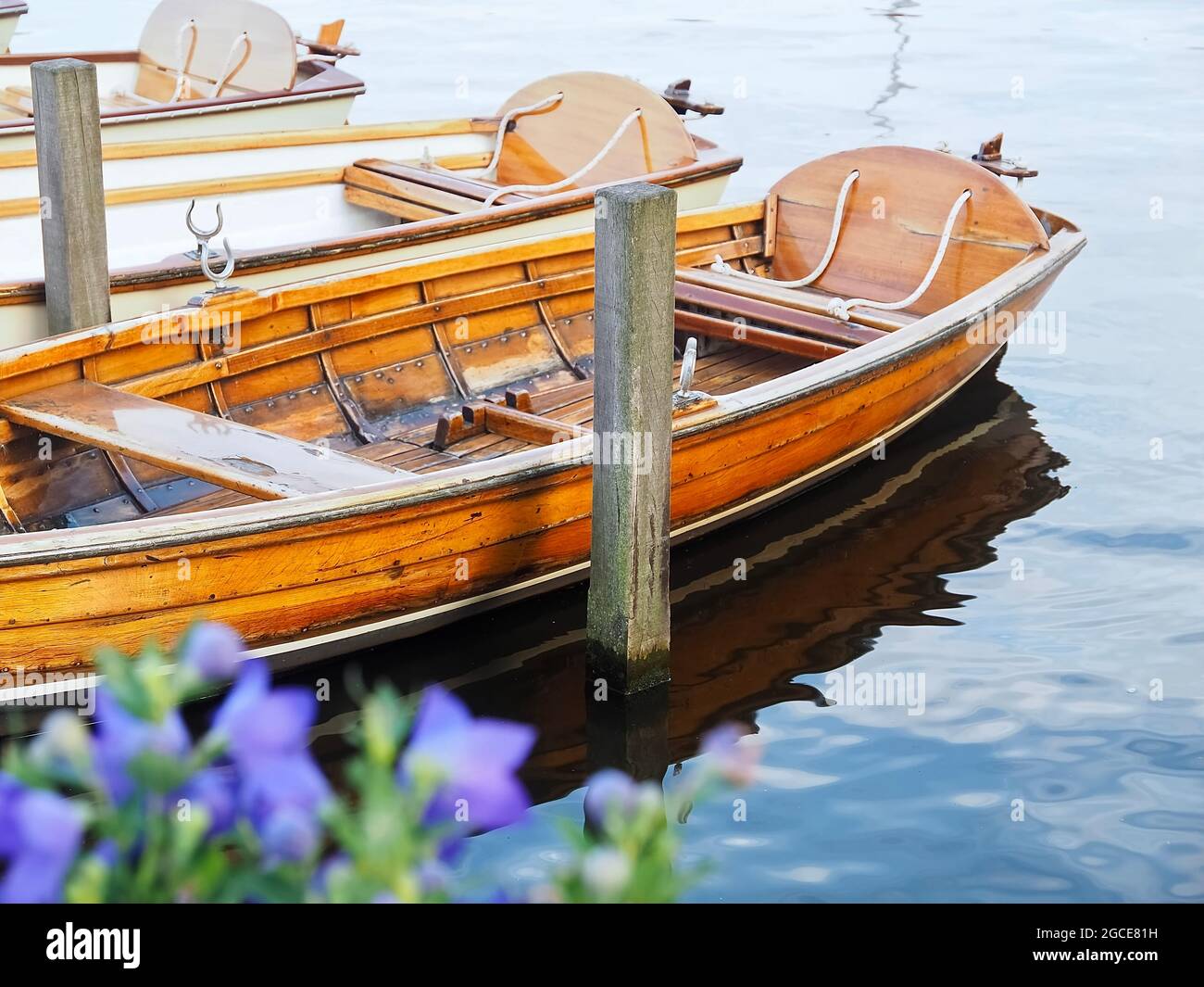 Rowing boat rowing boats hi-res stock photography and images - Alamy