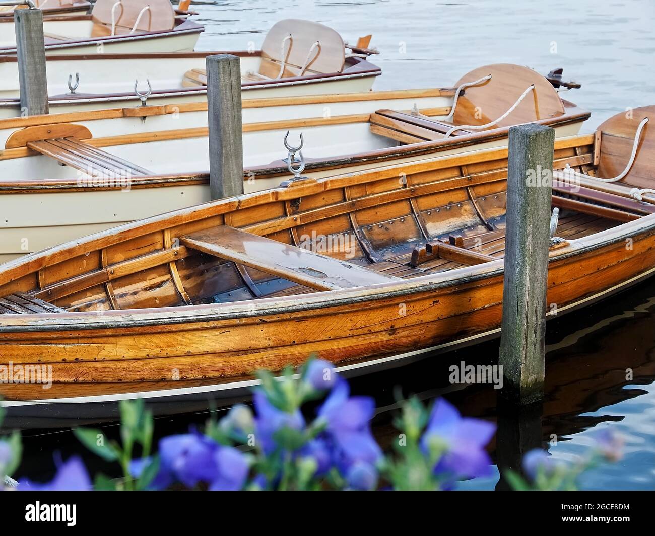 Rowing boat rowing boats hi-res stock photography and images - Alamy
