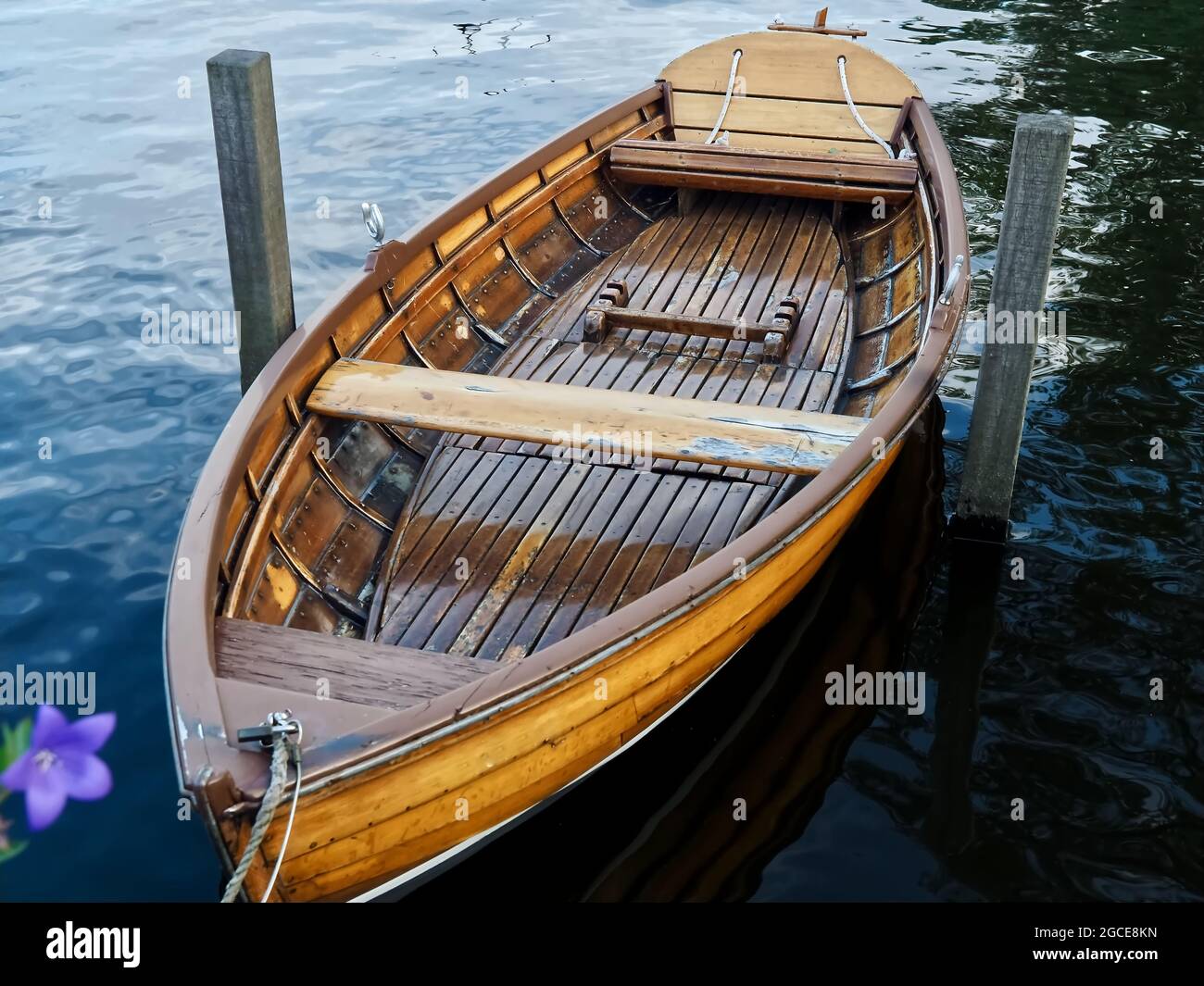 View empty rowing boat hi-res stock photography and images - Alamy