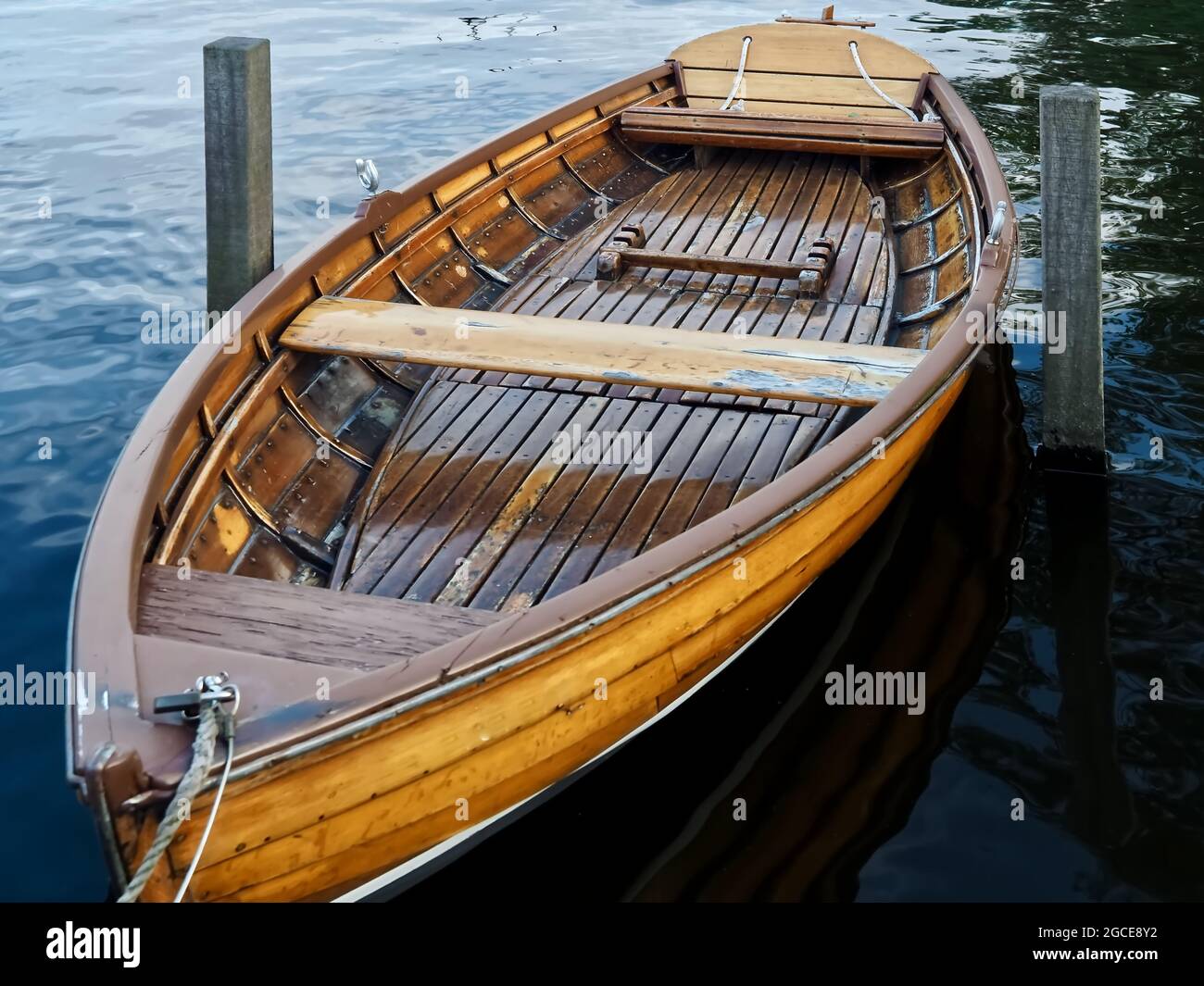 Rowing boats boat hi-res stock photography and images - Alamy