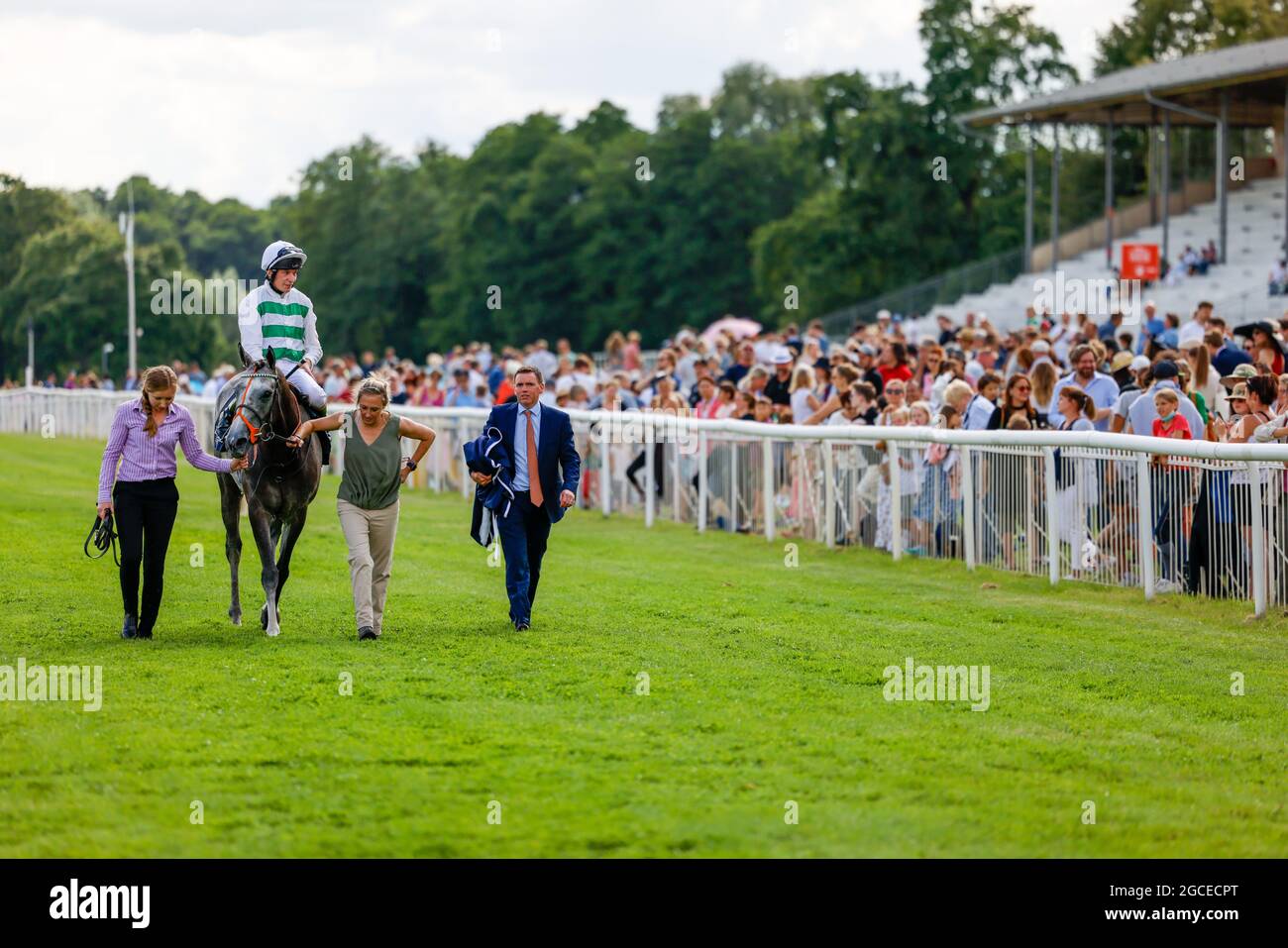 Luke morris jockey hi-res stock photography and images - Alamy