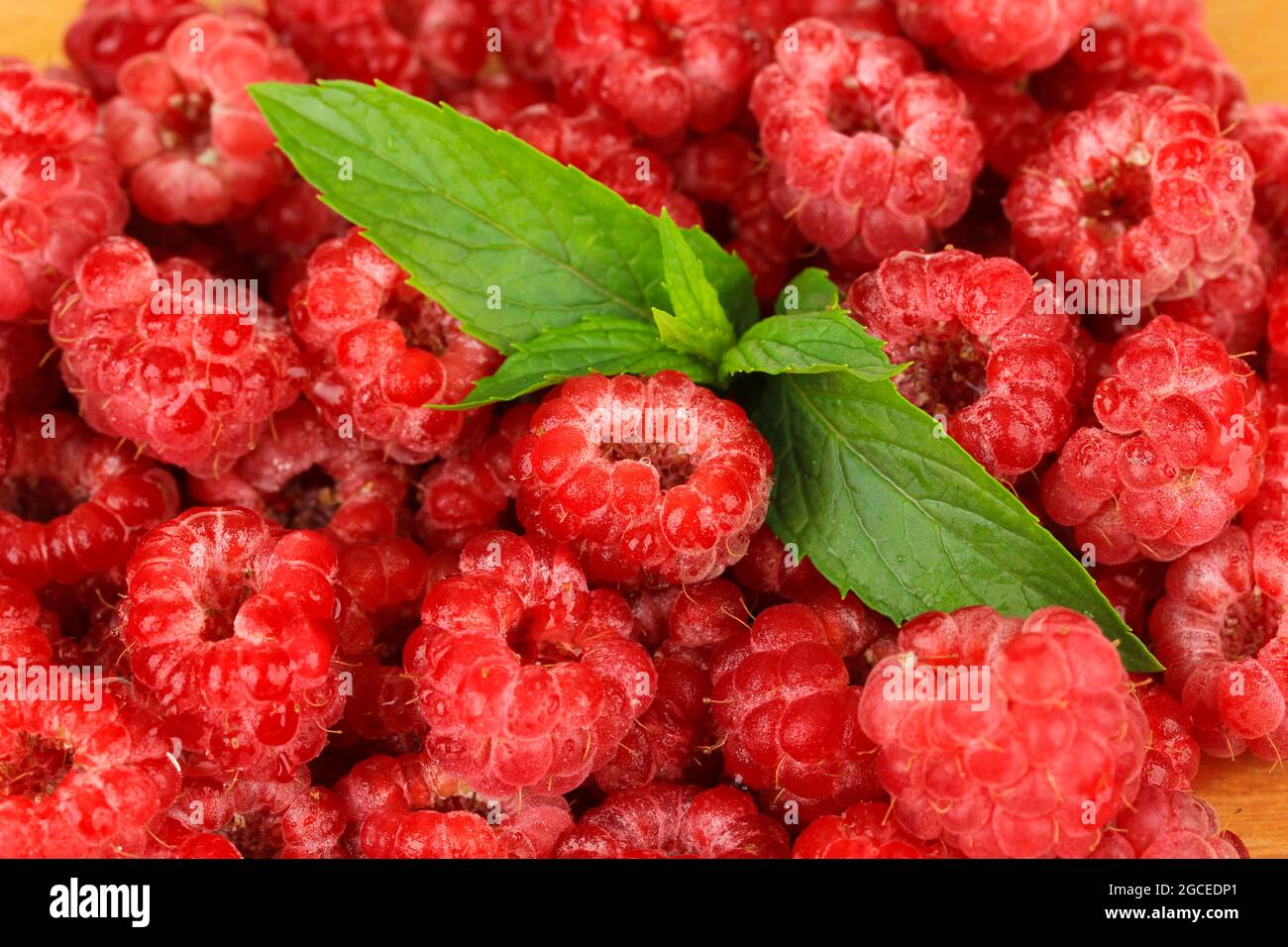 Raspberry fruit background Stock Photo - Alamy