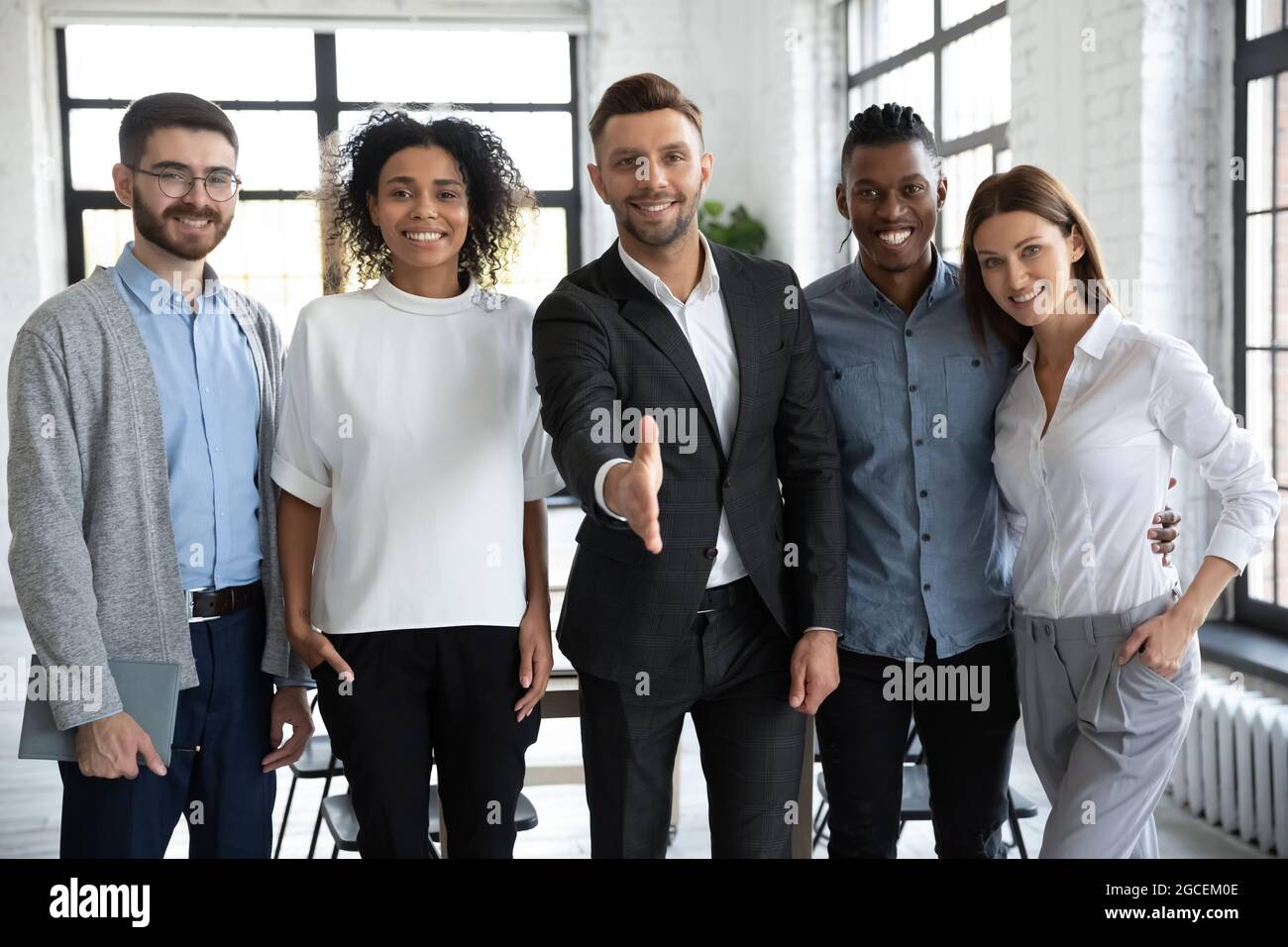 Diverse group businesspeople smiling hi-res stock photography and ...