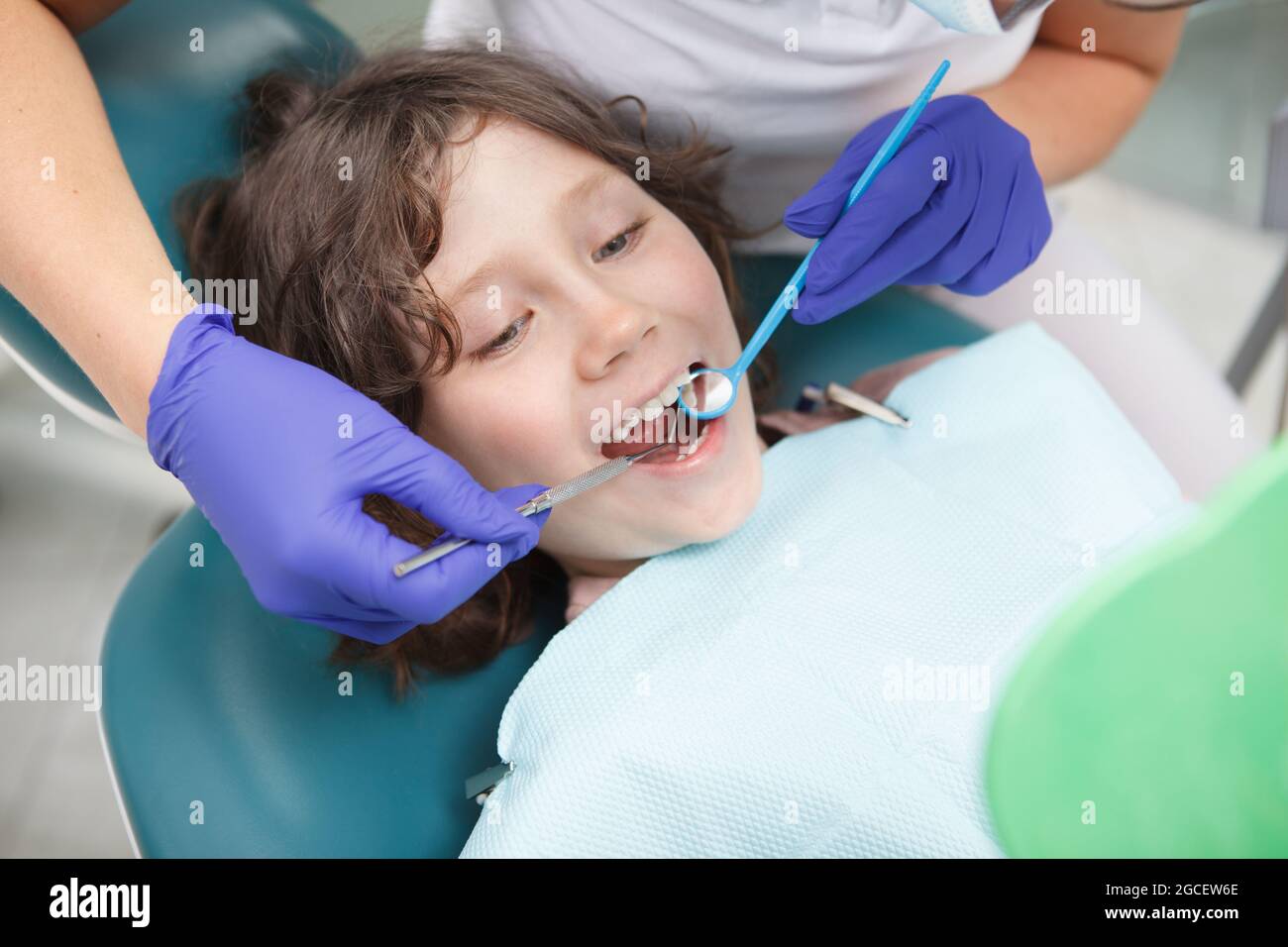 Teeth checked hi-res stock photography and images - Alamy