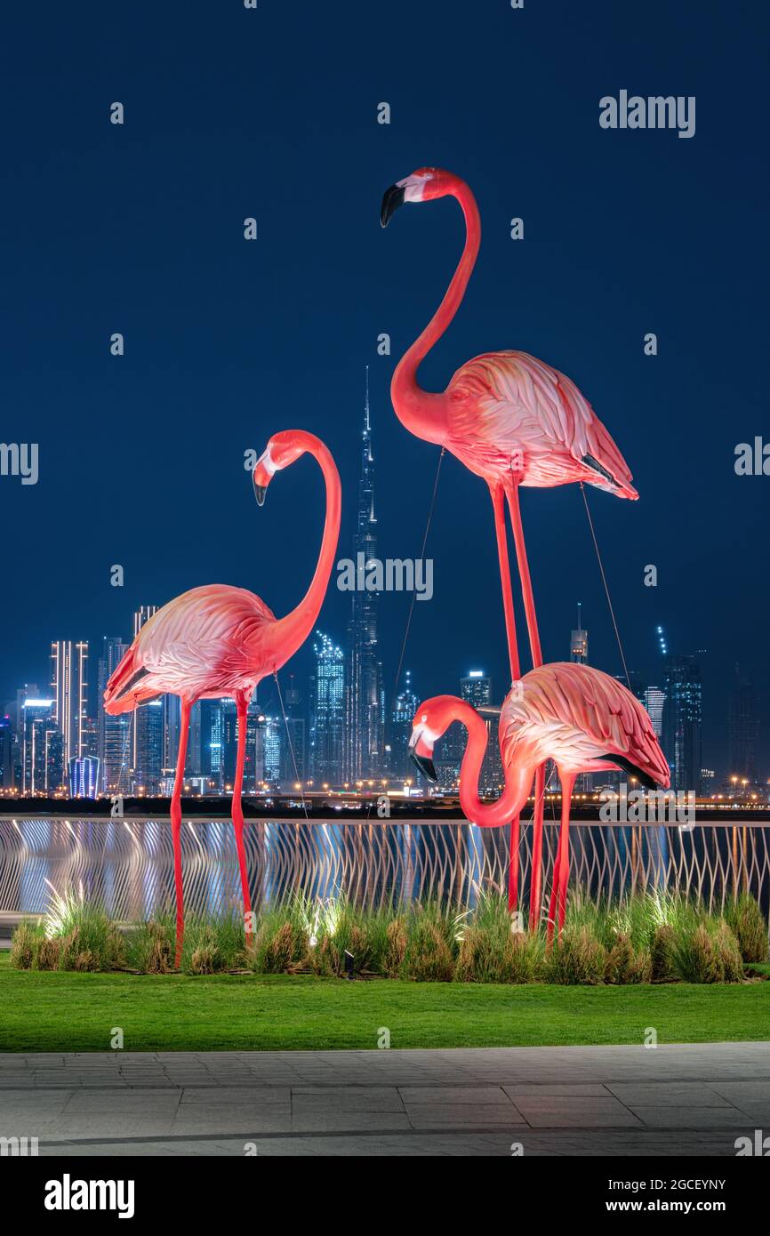 Popular tourist attraction - decorative statues of pink flamingos on ...