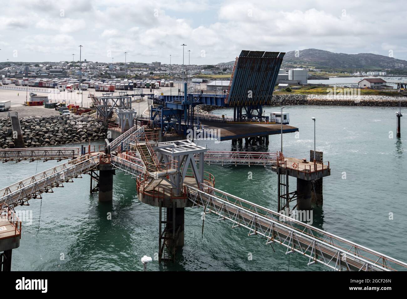 Ferry Linkspan at Holyhead port....car ferry departure point Stock ...